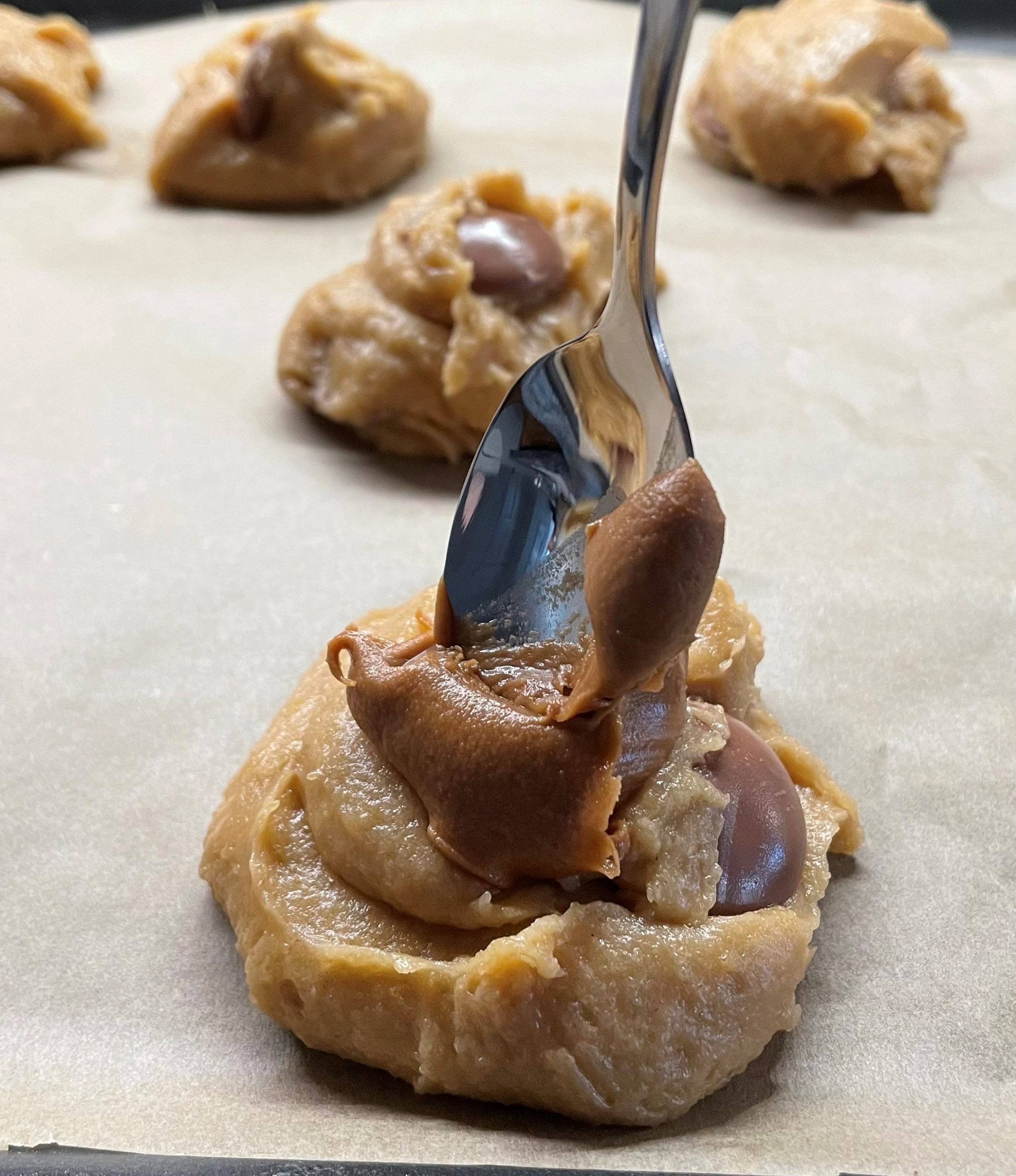 Coffee, Biscoff, Chocolate Caramel Button Cookies - The Monday Corner