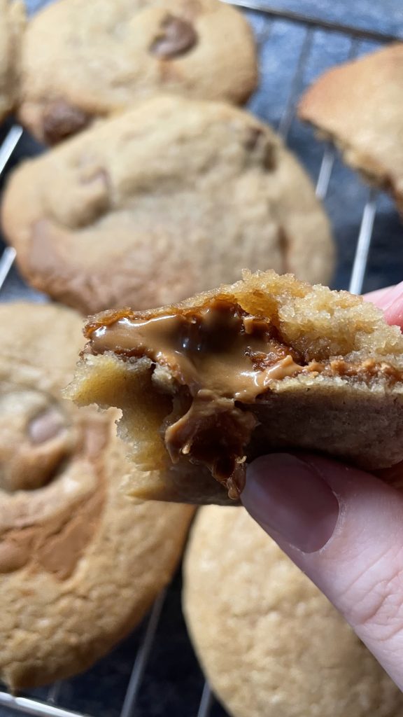 Coffee, Biscoff, Chocolate Caramel Button Cookies - The Monday Corner