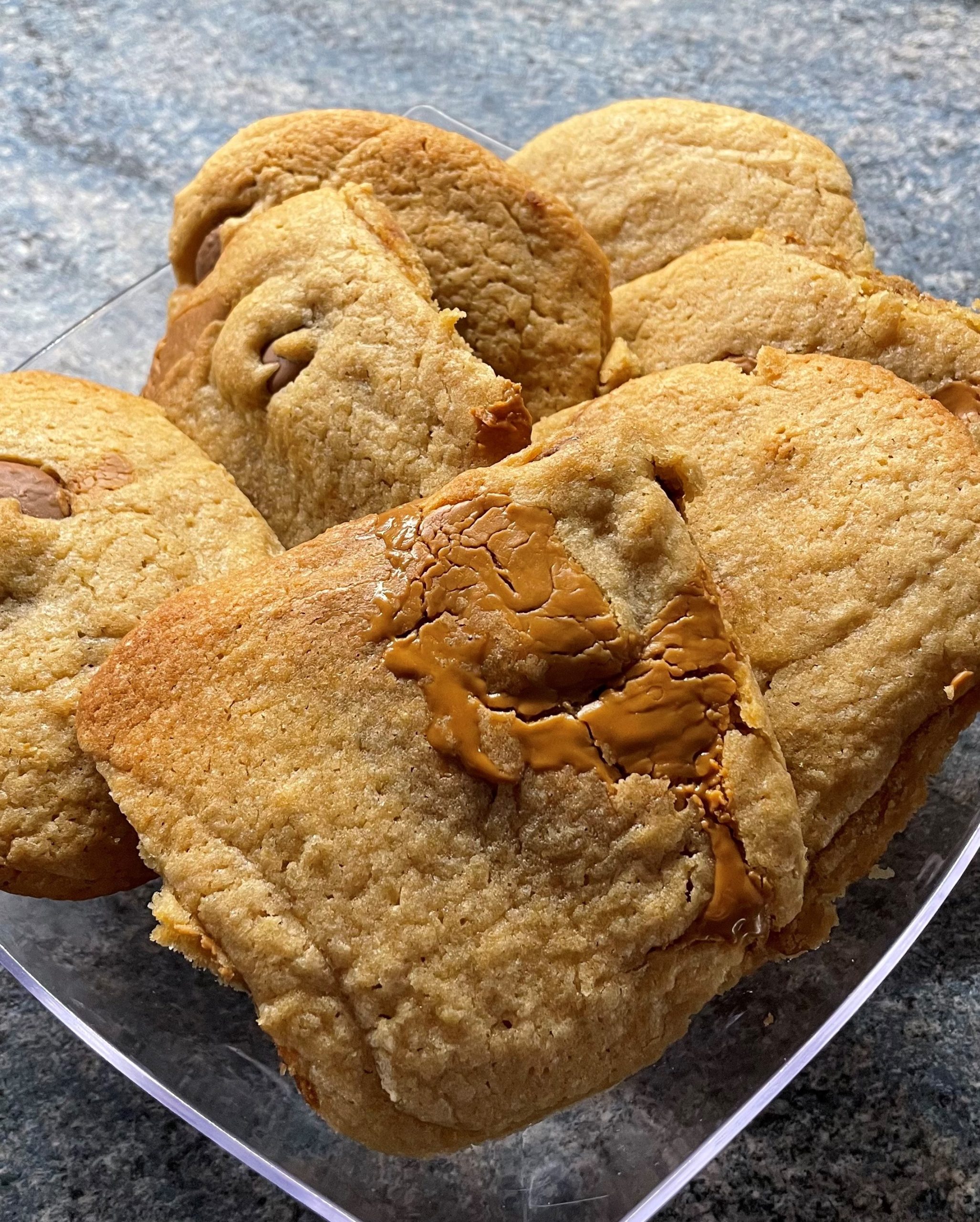 Coffee, Biscoff, Chocolate Caramel Button Cookies - The Monday Corner